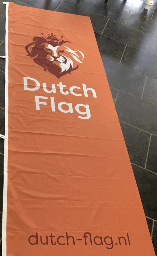 Vlag/banier (eigen formaat/ontwerp) - Dutch-flags.nl
